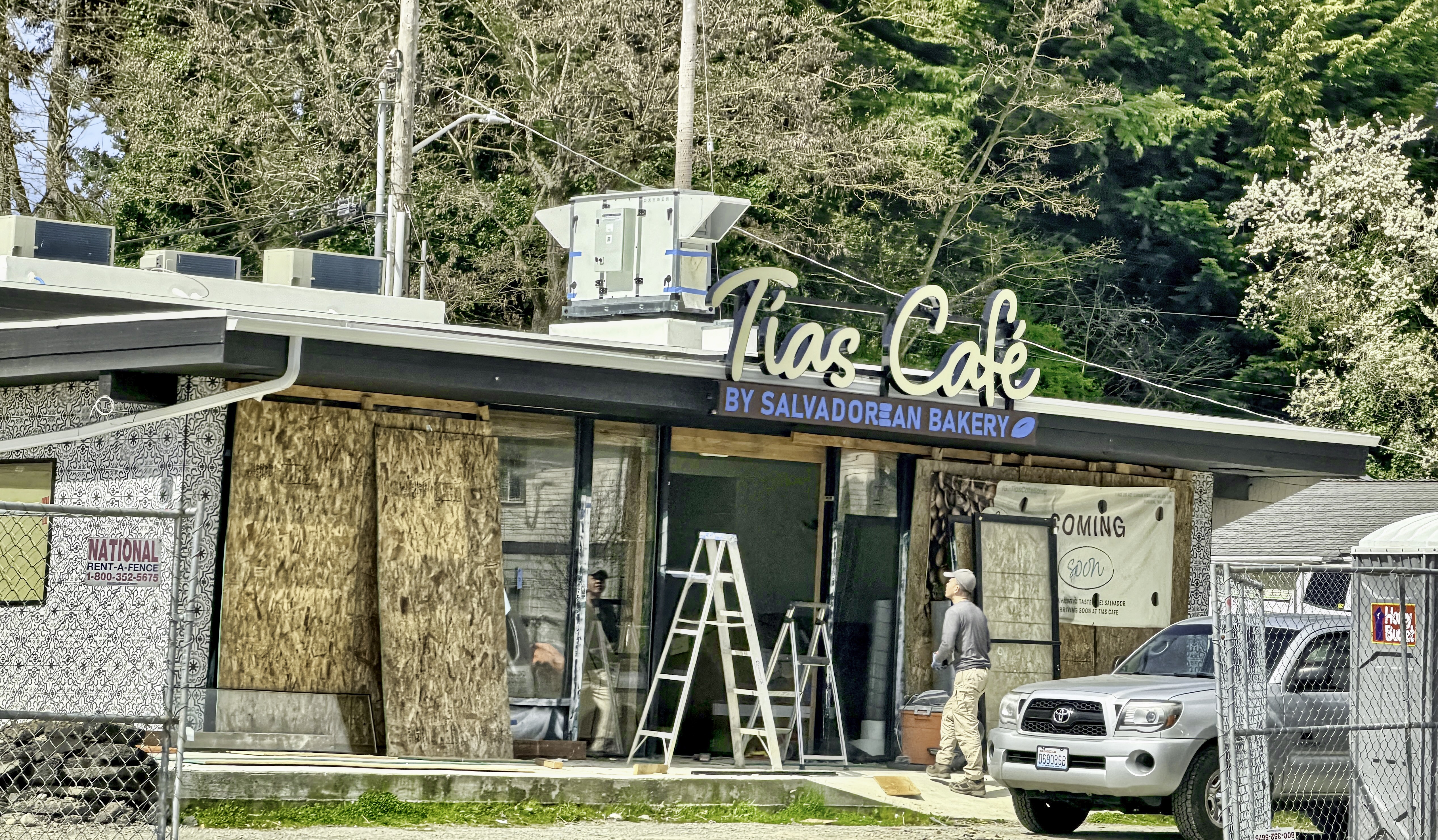From White Center to Burien: Salvadorean Bakery sisters set to open ...